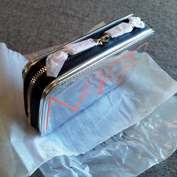 NARS | Bags | Nars Makeup Bag Limited Edition | Poshmark